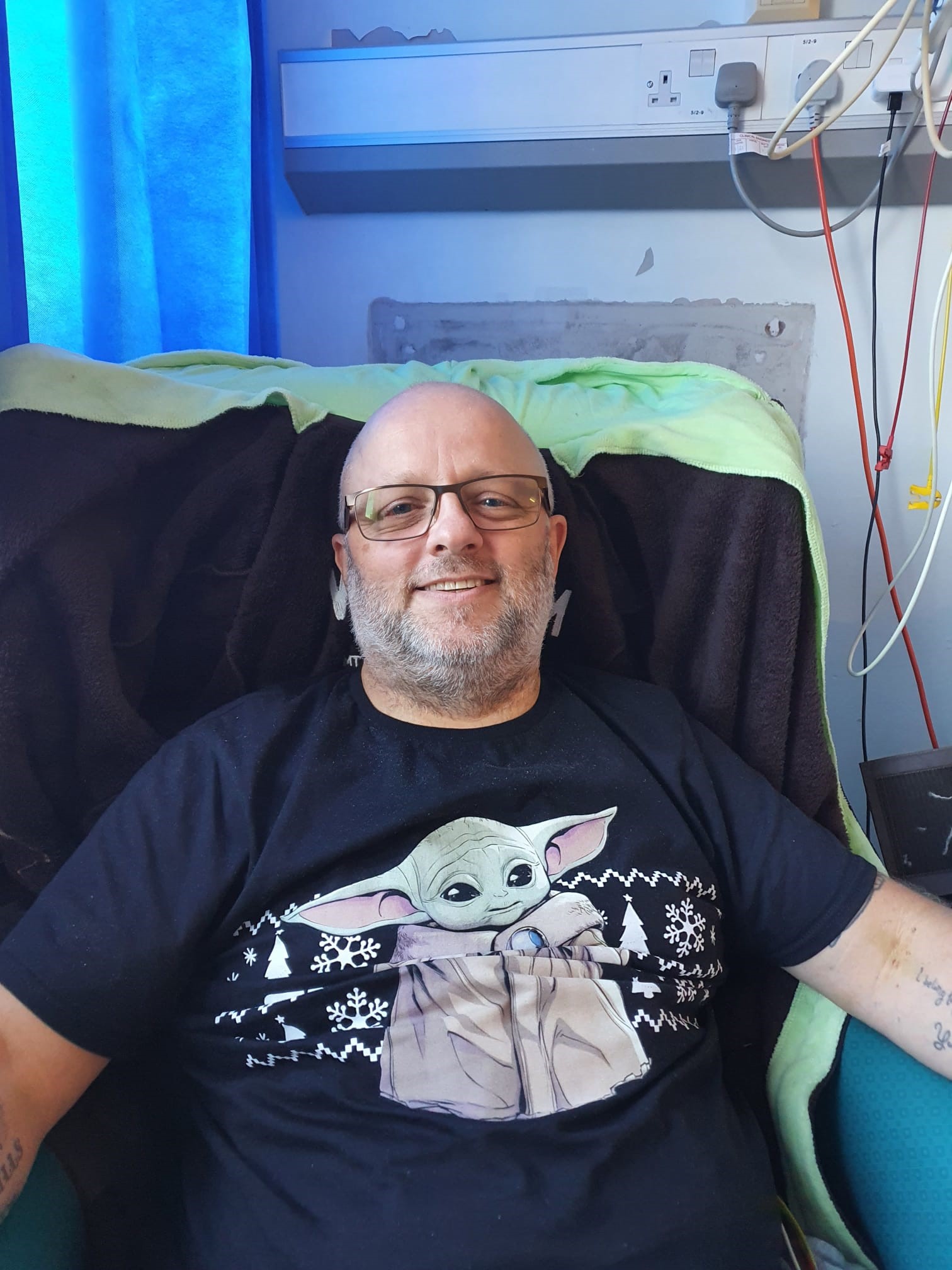 Police save Peter's life using a defibrillator